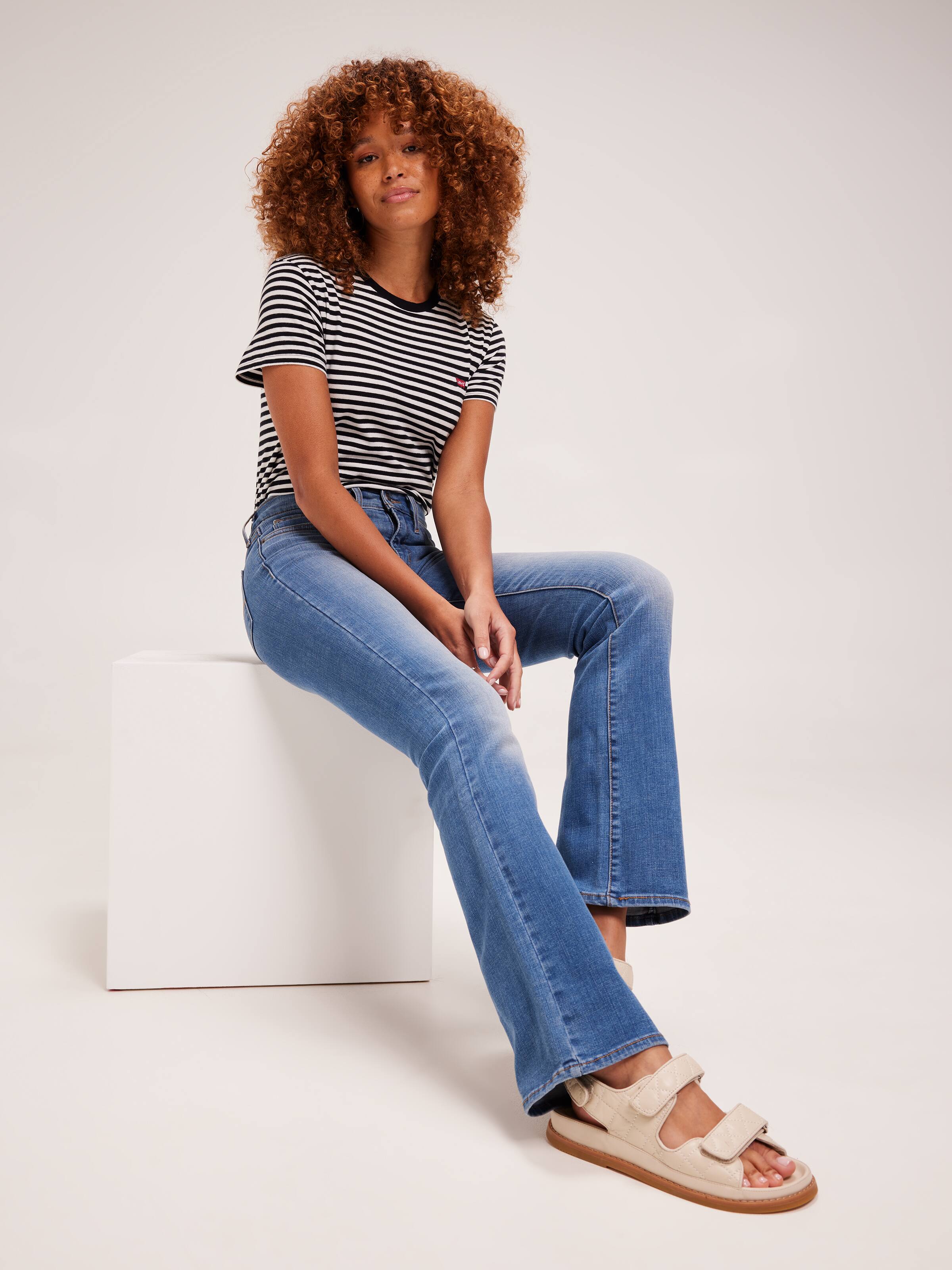 315 Shaping Boot Jean In Personal Wealth Denim - Just Jeans Online
