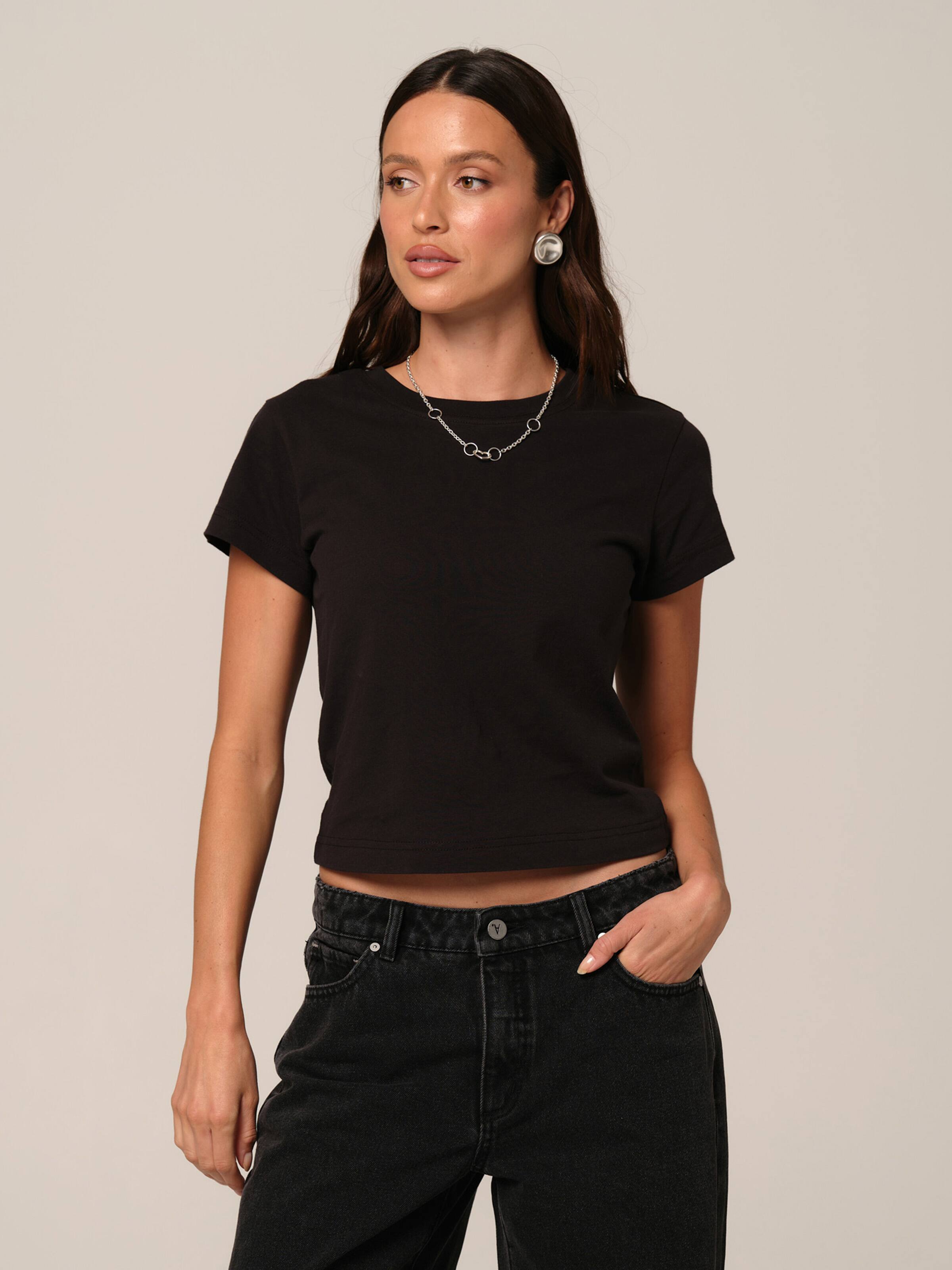 Baby Tee In Black Black - Just Jeans Online