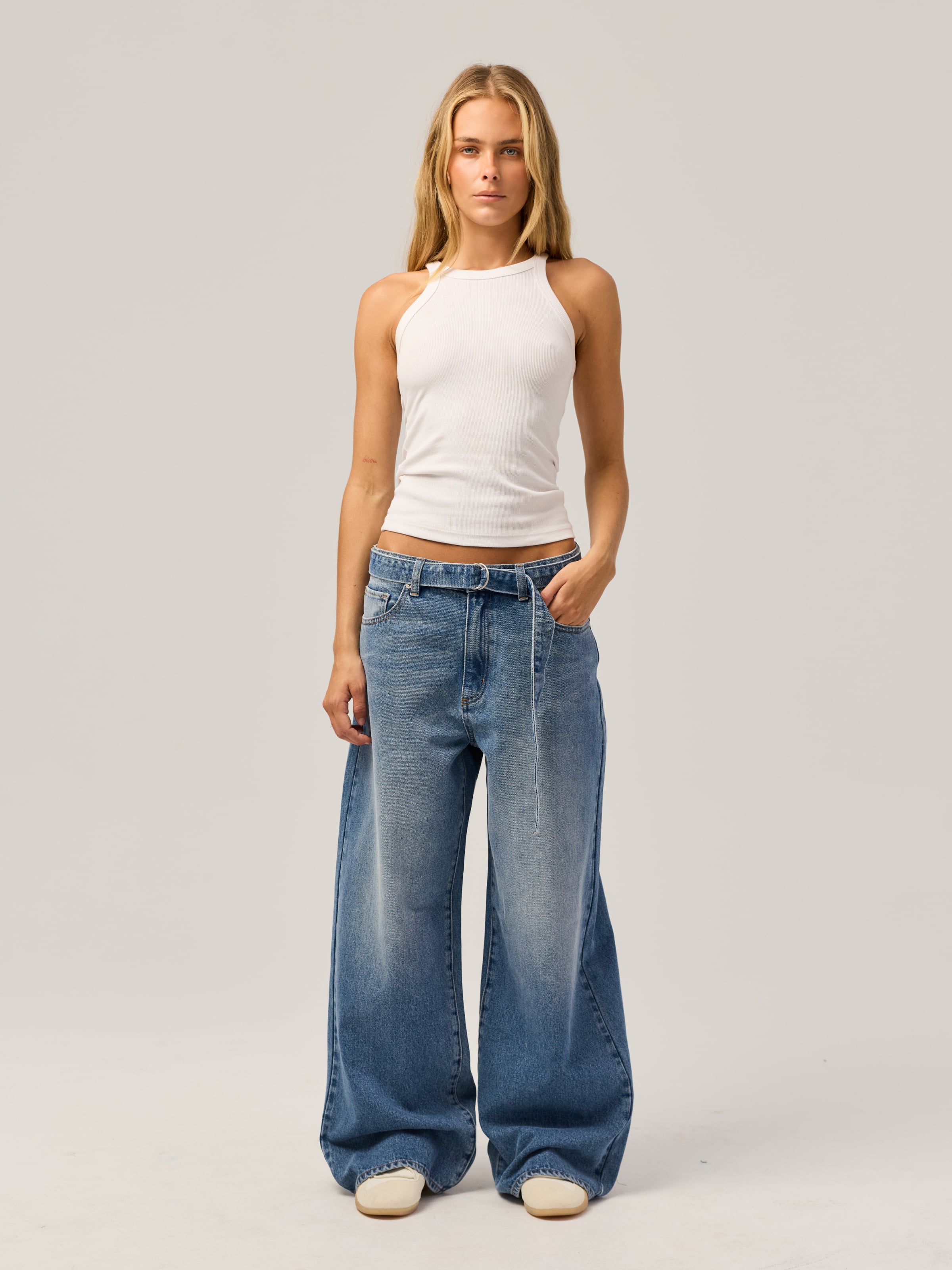 Mid Super Loose Belted Jean In Tessa Denim - Just Jeans Online