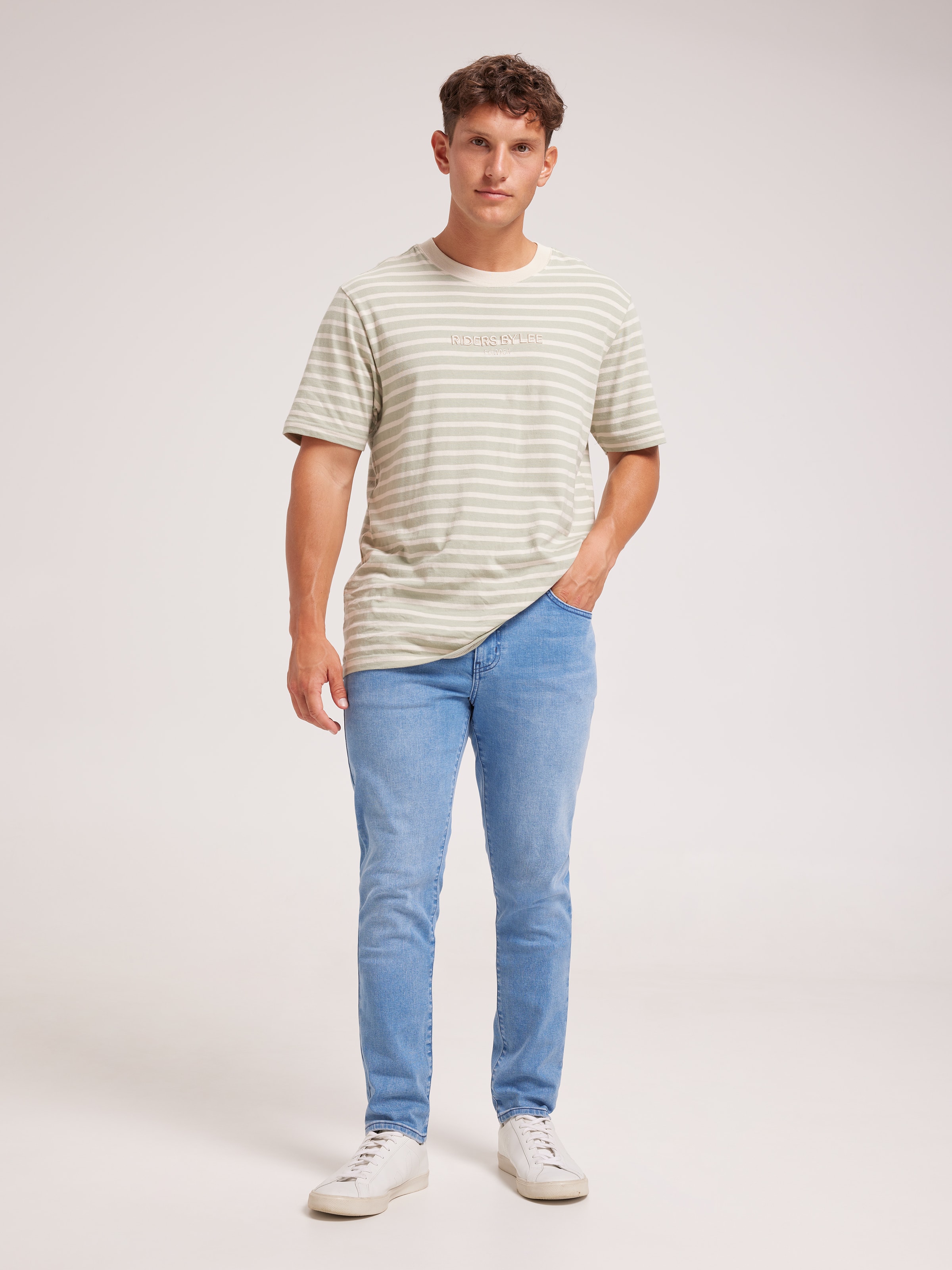 R2 Slim Jean In Super Duper Blue - Just Jeans Online