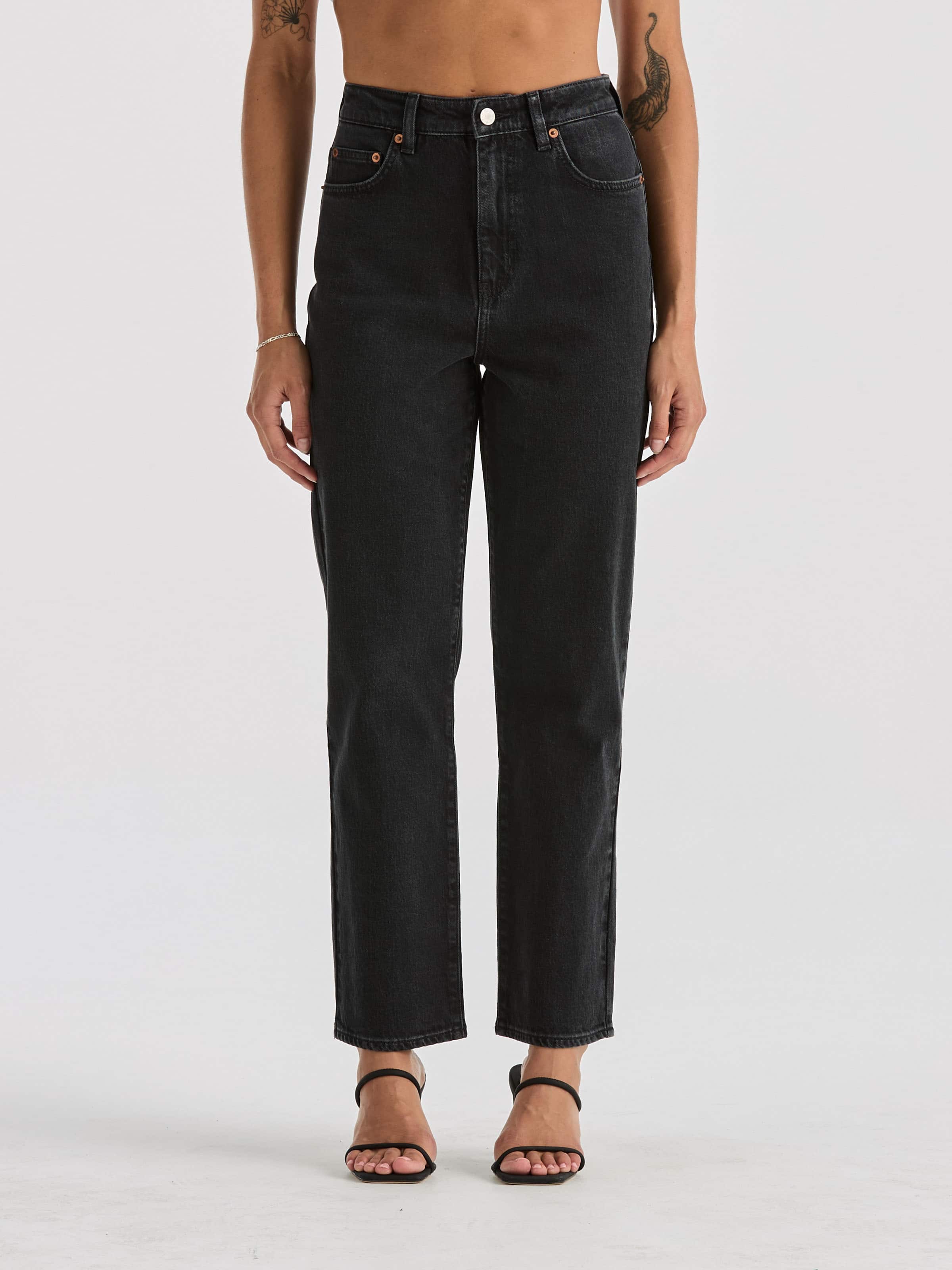 Hi Straight Jean In Charred Black - Just Jeans Online