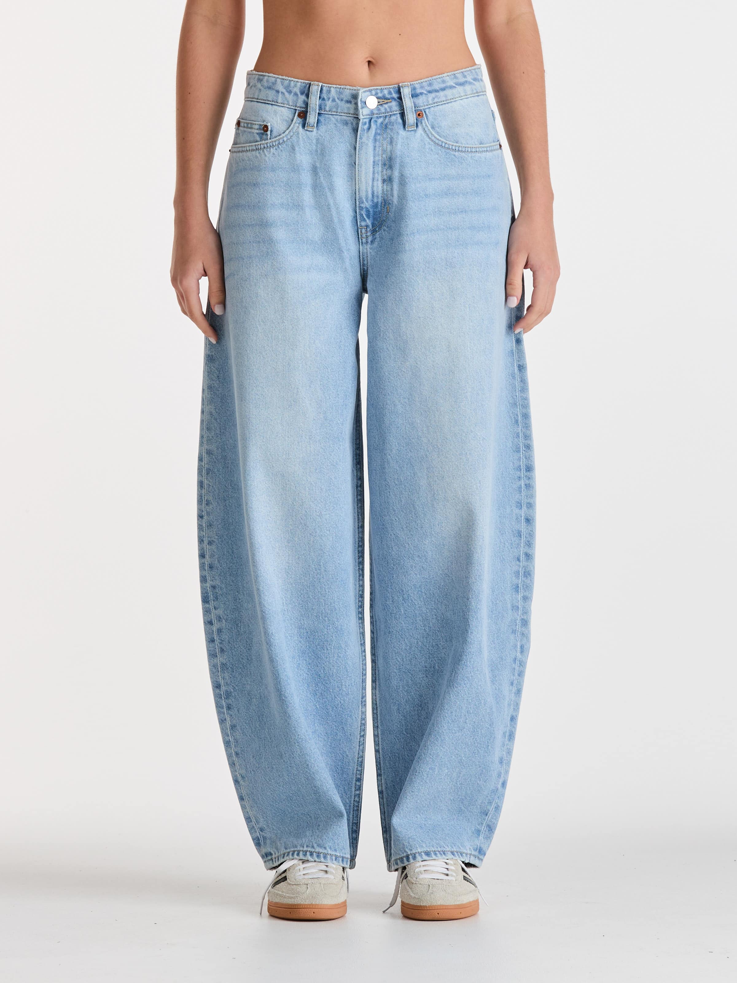 Mid Barrel Jean In Brightside Fade - Just Jeans Online