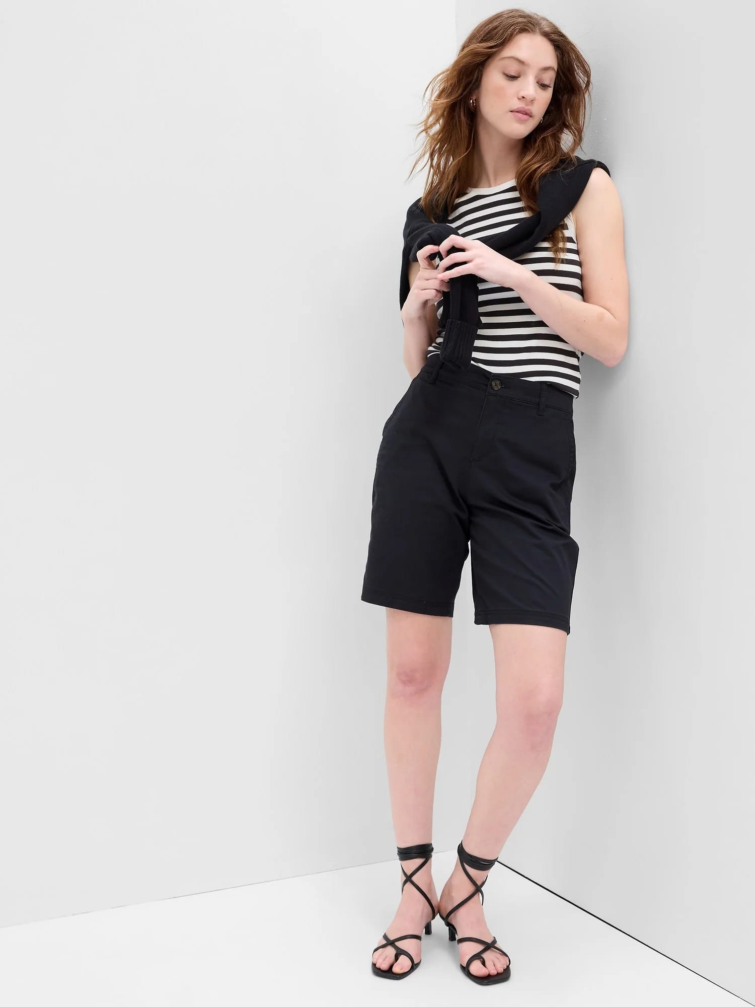 Woven Bermuda Short In Moonless Night - Just Jeans Online