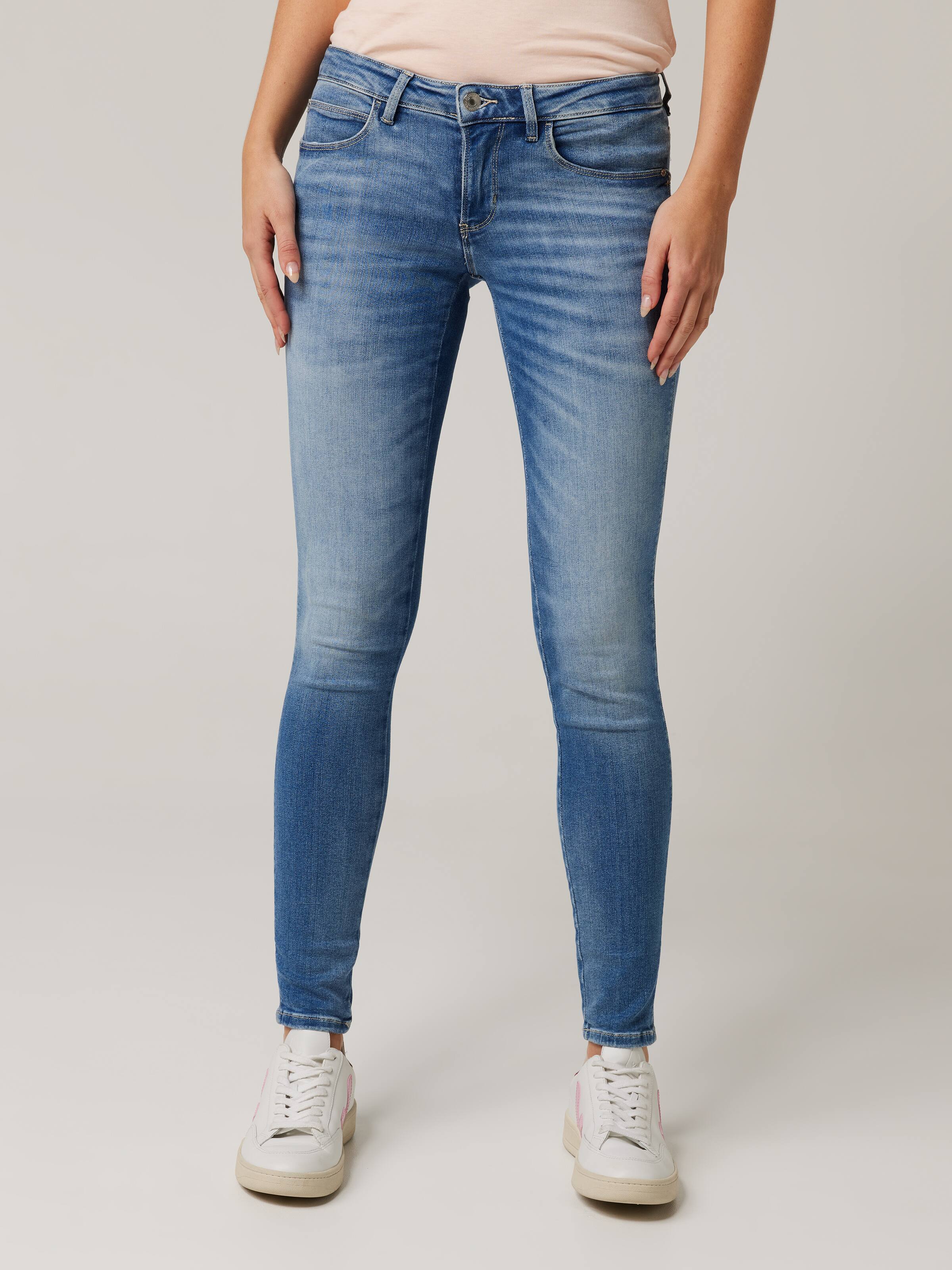 Curvy X Jean In Carrie Light Denim - Just Jeans Online