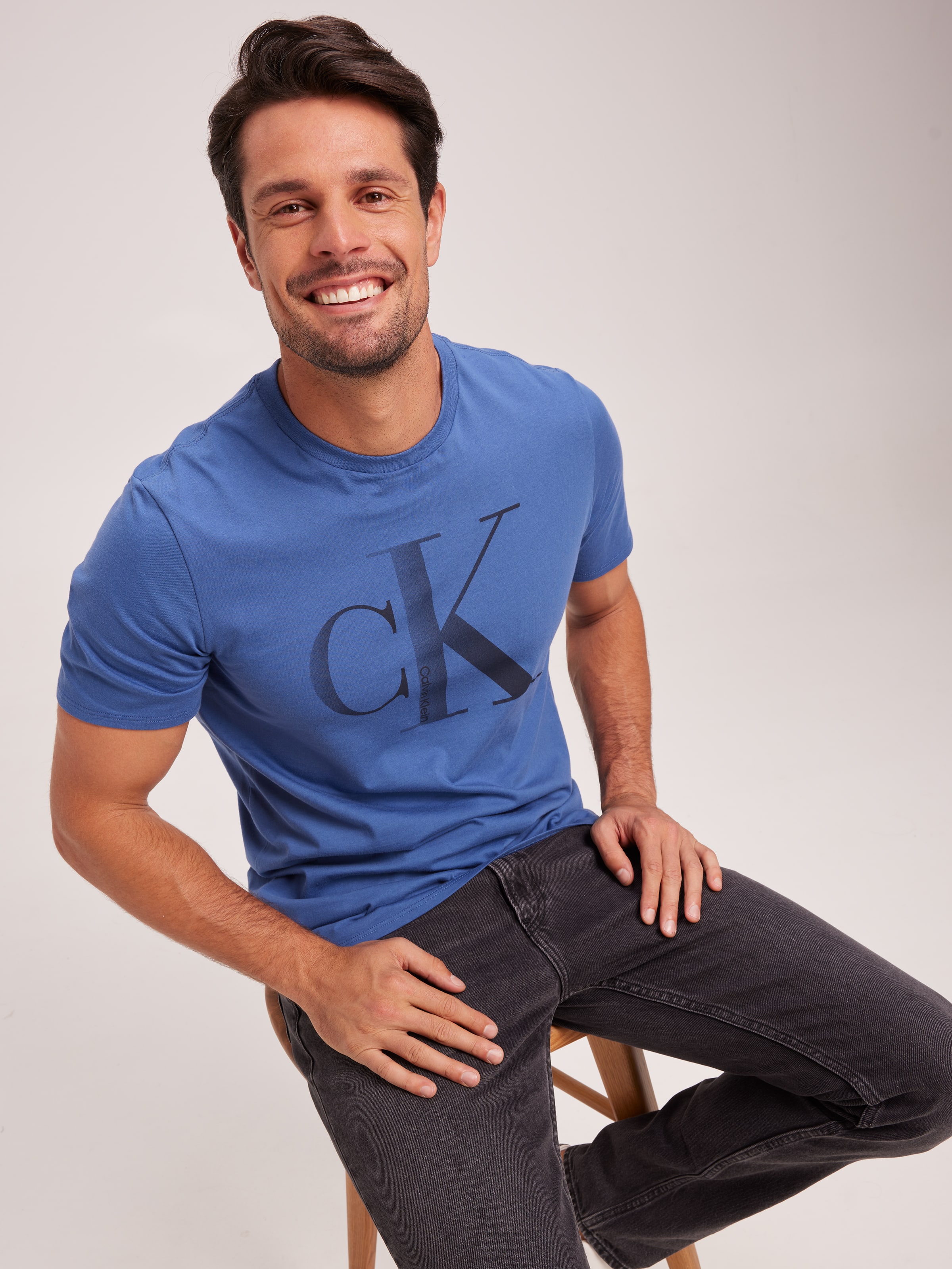 Monogram Tee In Navy Navy - Just Jeans Online