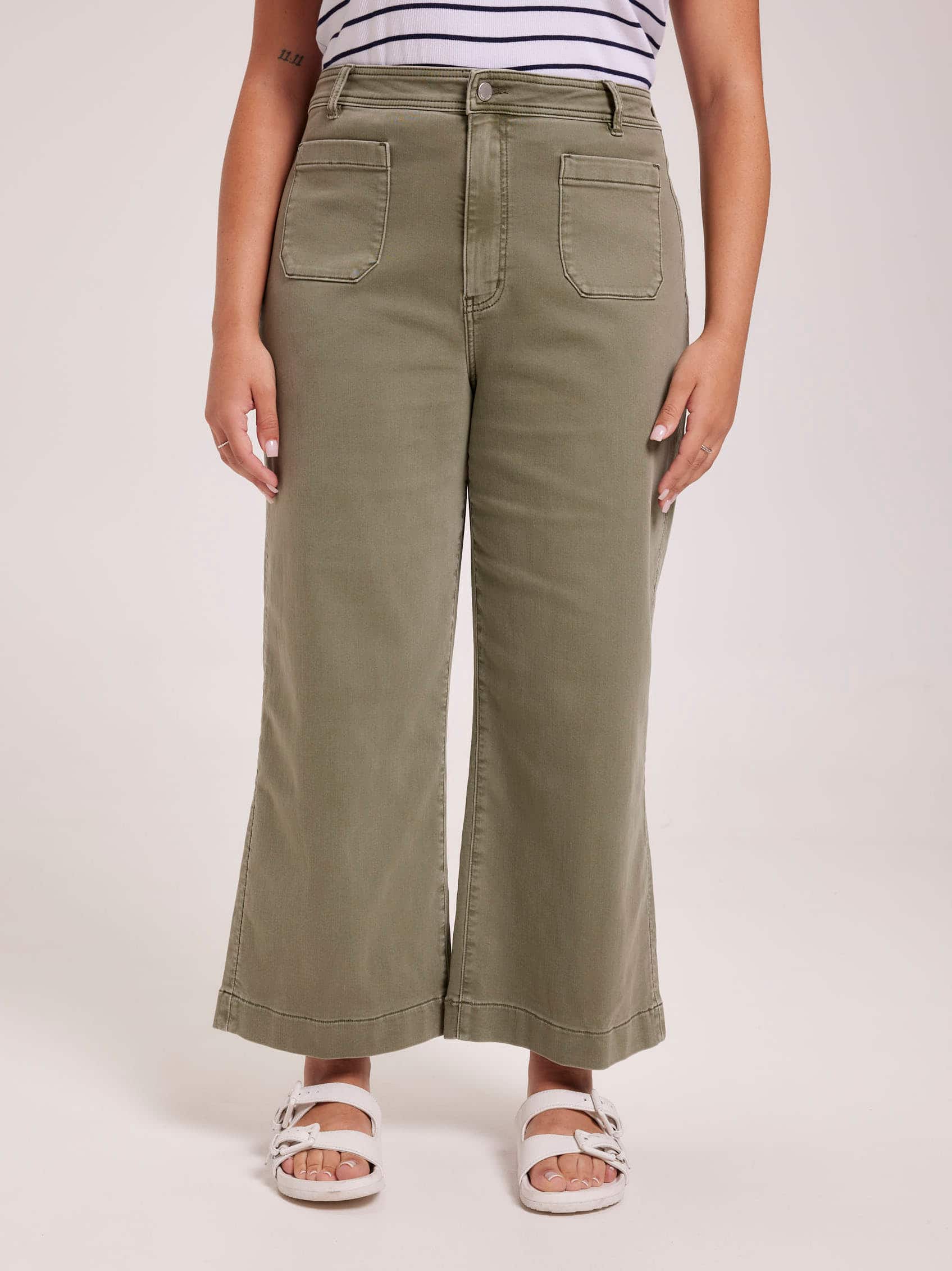 Curve Amaze High Rise Wide Crop Jean Moss - Just Jeans Online