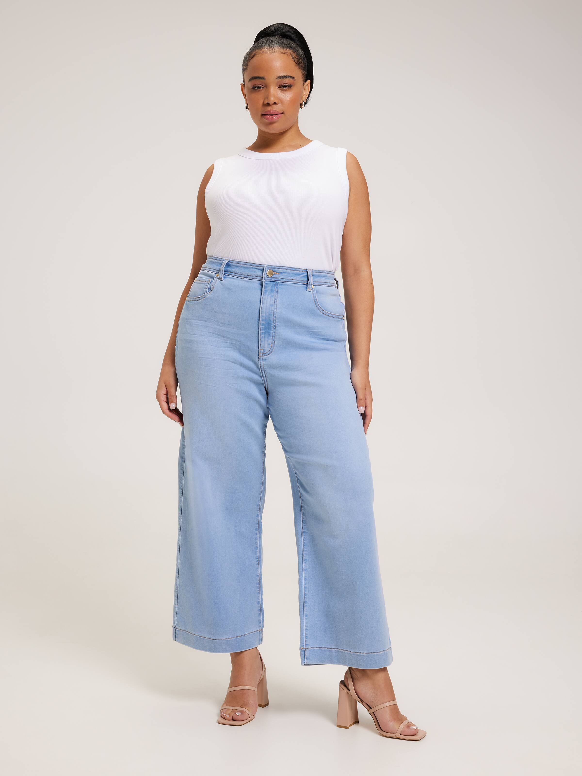 Curve Amaze High Rise Wide Leg Crop Jean - Just Jeans Online