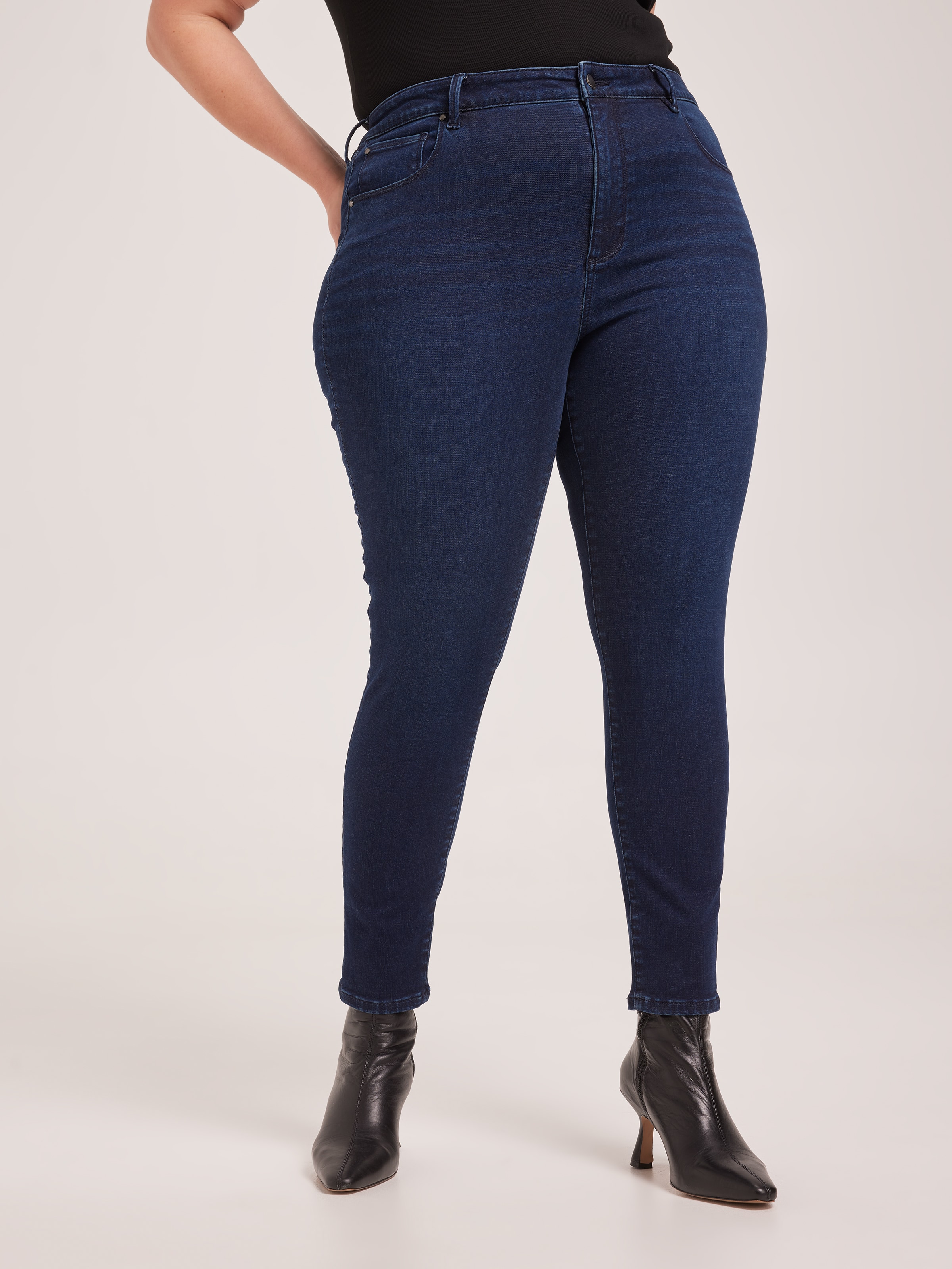 Curve Super High Rise Super Skinny Jean Maddison Blue - Just Jeans Online