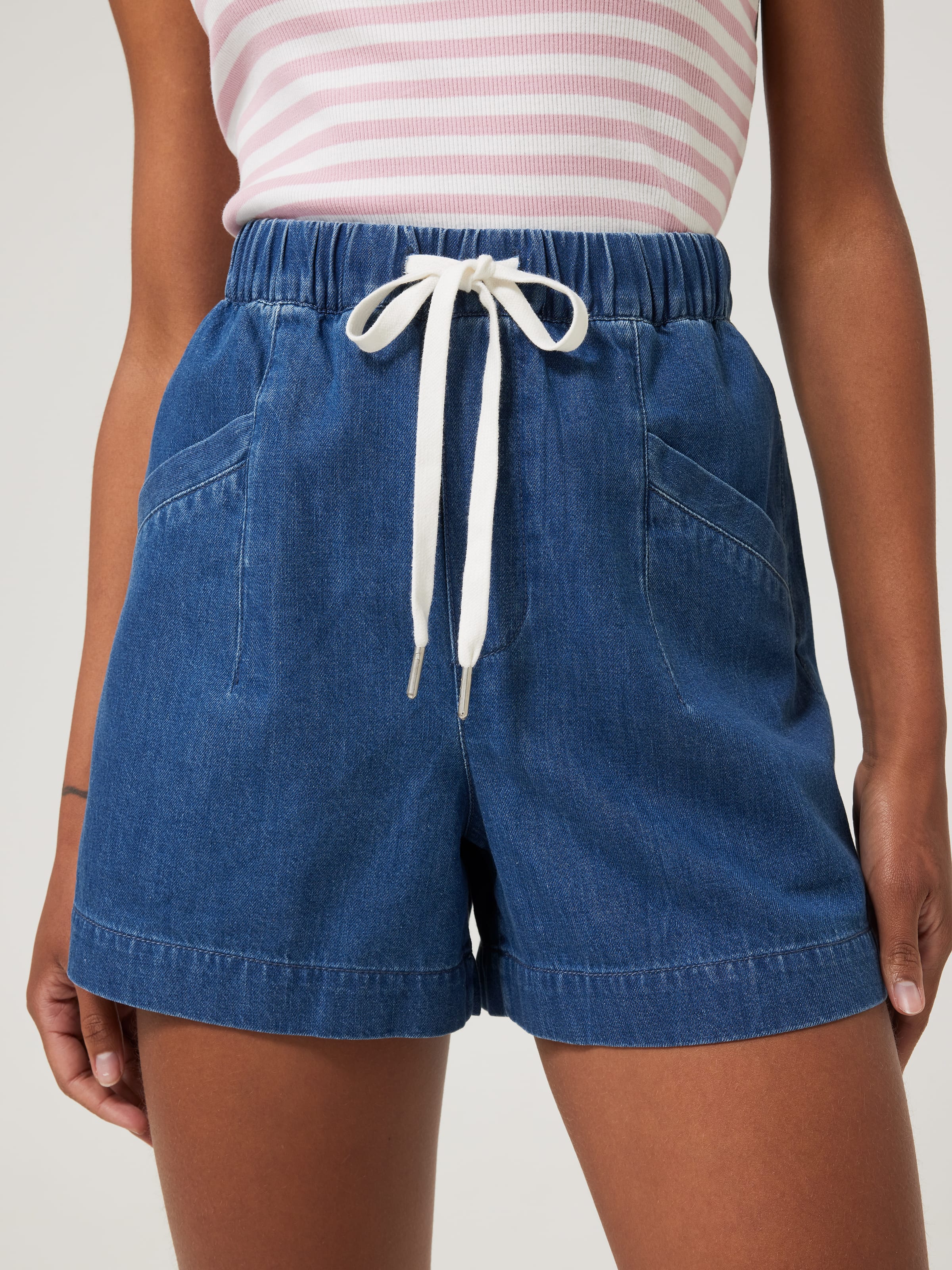 Mid Rise Soft Indigo Short - Just Jeans Online